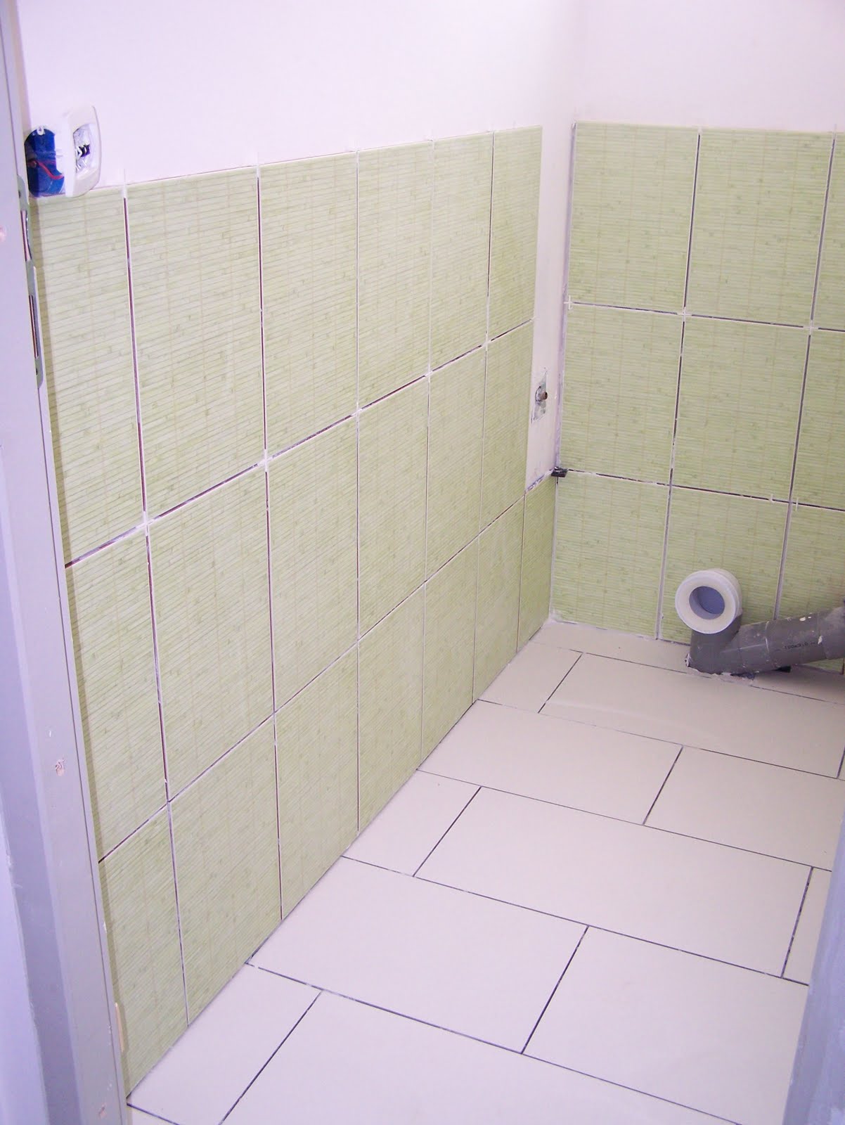 La maison de Christophe et Odile avec MIKIT: 50ème jour: faillence des wc